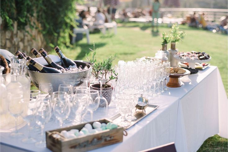 8 DRINKS CHOICES FOR YOUR UGANDAN WEDDING - Nyom Planet