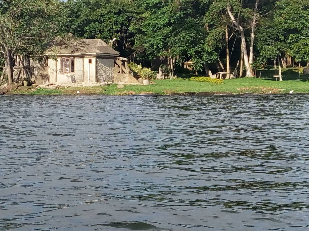 Sundiata Beach resort - Nyom Planet